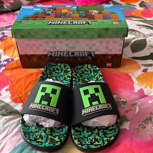 SG Companies | Shoes | Minecraft Slides Kids Size 23 | Poshmark